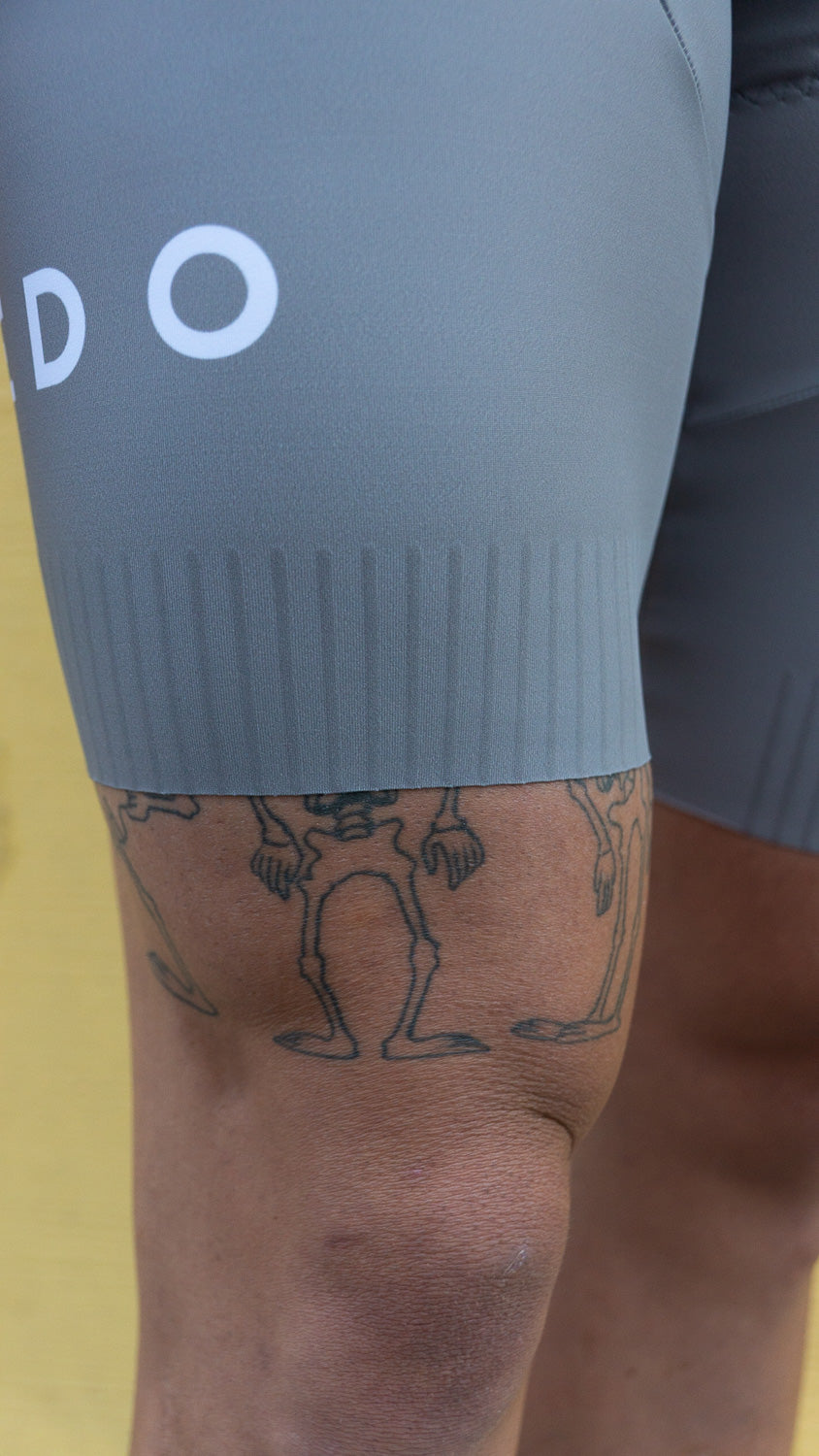 Sandy Grey Masterpiece Bibs – hedo.la